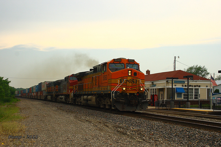 Eastbound BNSF Intermodal Train